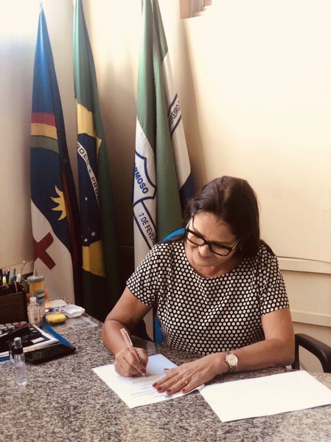 RIO FORMOSO – Prefeita Isabel Hacker anuncia pagamento do mês de ...