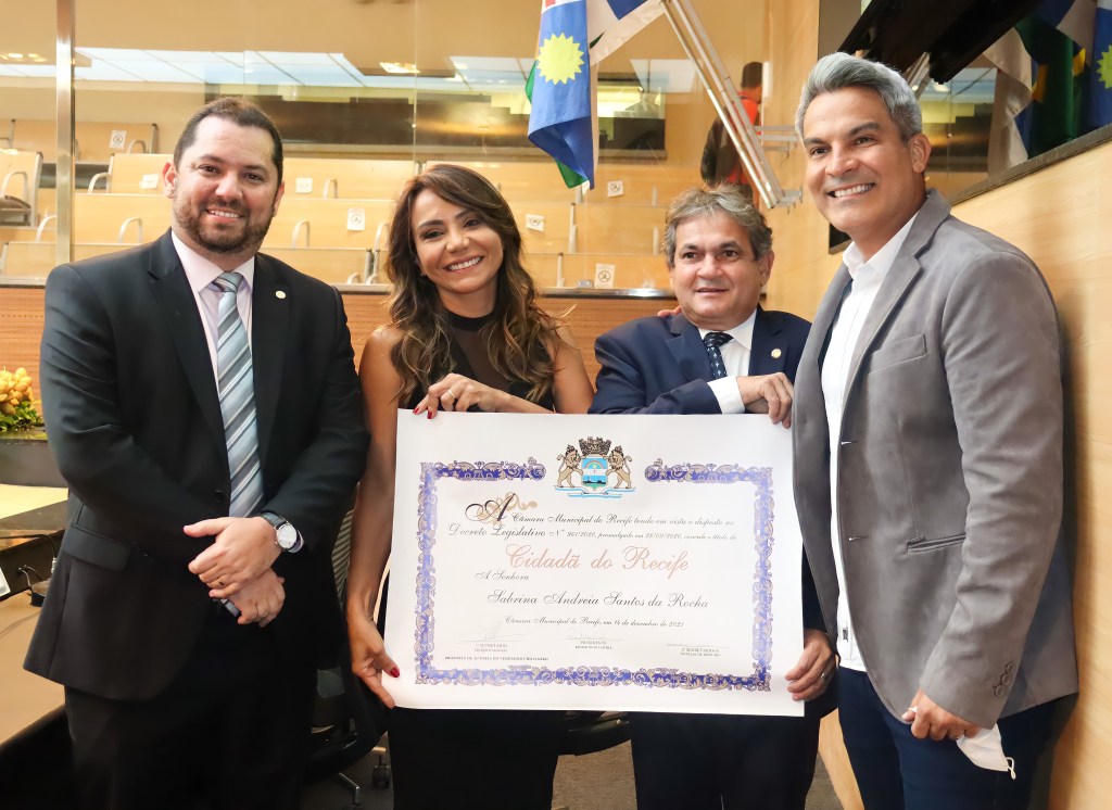 Sabrina Rocha recebe “Título de Cidadã Recifense” - FalaPE