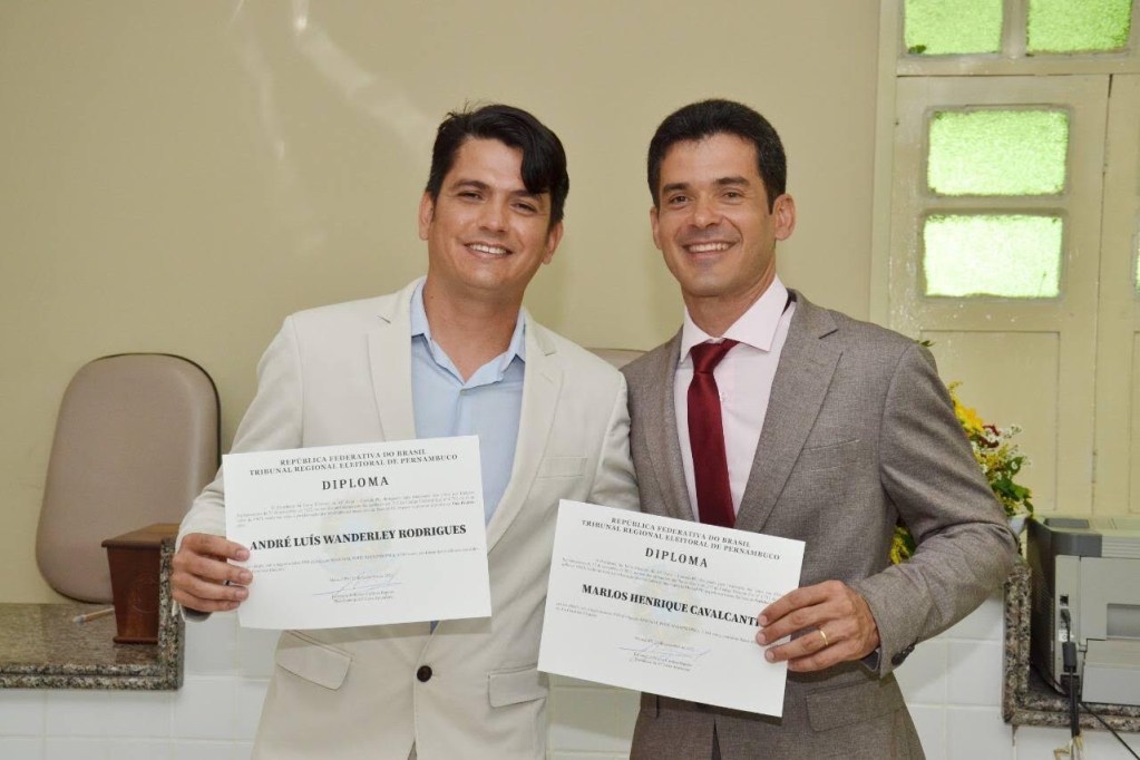 Marlos Henrique e André Popular tomam posse como prefeitos de Maraial neste domingo (1) - FalaPE ...