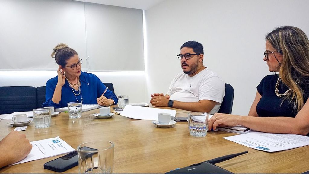 AMAPE é recebida na AGE para construir políticas públicas para ...