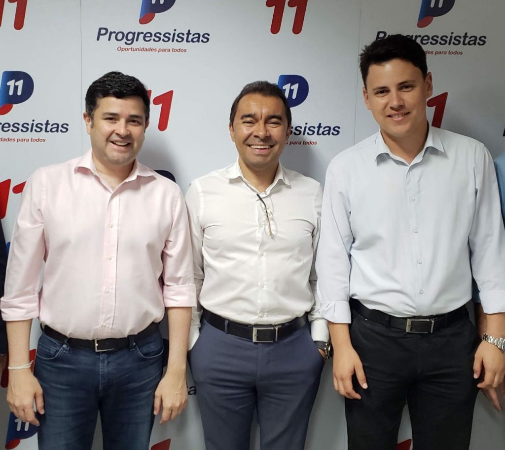 Edilson Tavares e Sérgio Colin anunciam 5,5 milhões em emendas para a saúde de Toritama, através ...